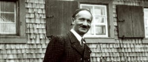 The Eight Best Books on or by Martin Heidegger - The Daily Idea